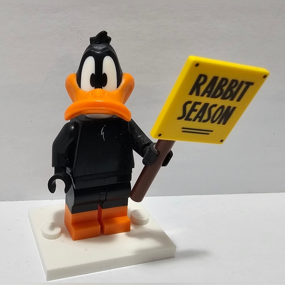 Lego | Toys | Retired Looney Tunes Series Daffy Duck Lego Minifigure ...